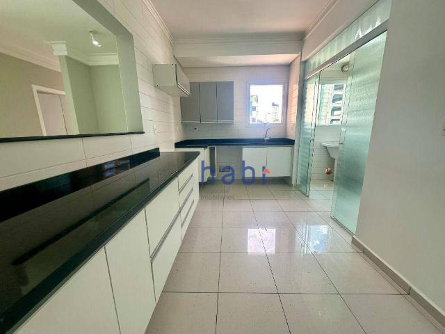Apartamento para Venda/Aluguel com 3 quartos, 122 m² por R$ 900.000