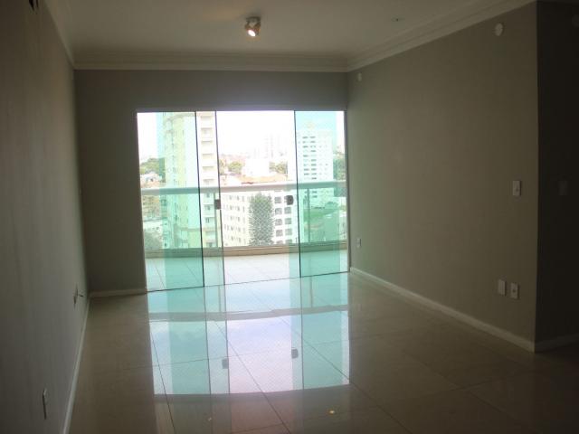 Apartamento para Venda/Aluguel com 3 quartos, 122 m² por R$ 900.000