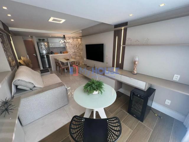 Apartamento para Venda/Aluguel com 3 quartos, 74 m² por R$ 600.000