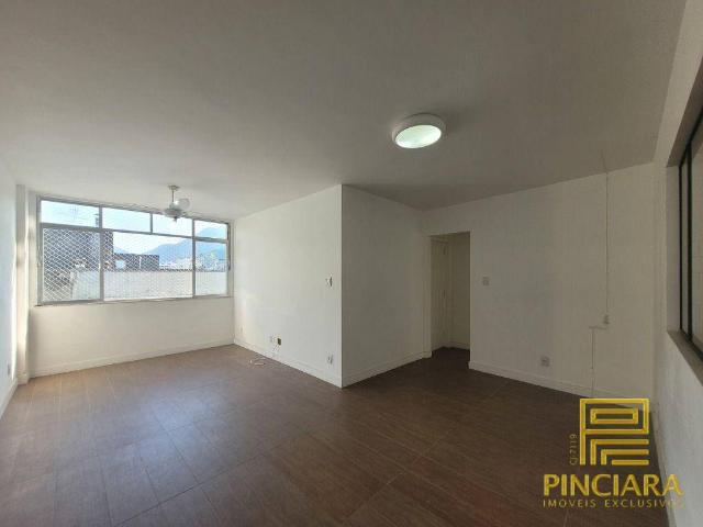 Apartamento para Venda/Aluguel com 3 quartos, 90 m² por R$ 650.000