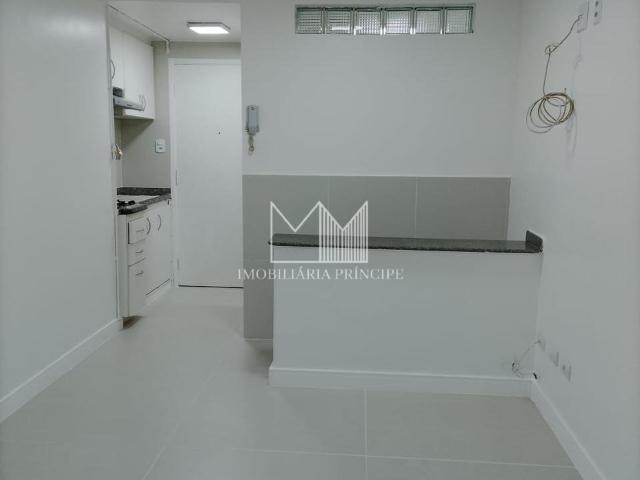 Apartamento para Venda/Aluguel com 1 quartos por R$ 235.000