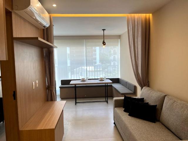 Apartamento para Venda/Aluguel com 1 quartos, 44 m² por R$ 2.390.000