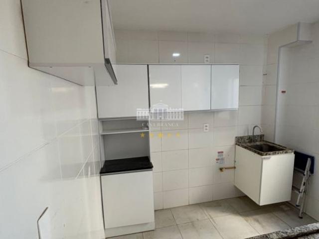 Apartamento para Venda/Aluguel com 1 quartos, 48 m² por R$ 160.000