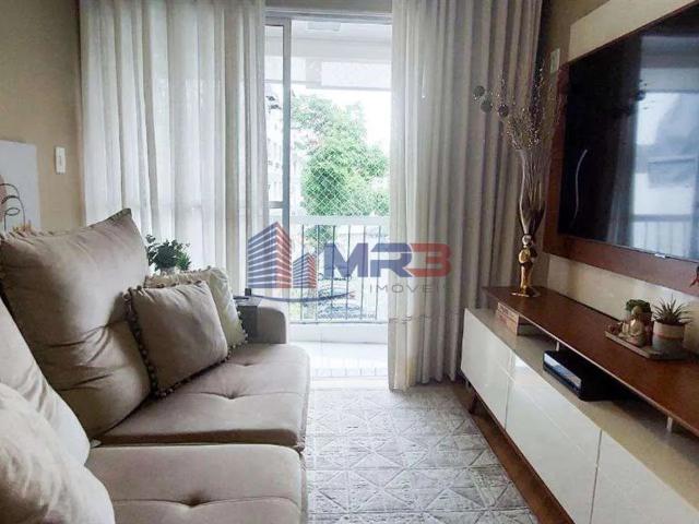 Apartamento para venda/aluguel com 2 quartos em Taquara com 55m²