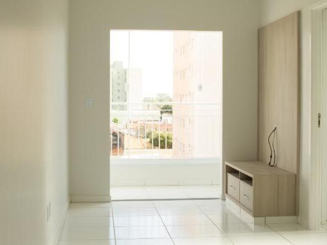 Apartamento para Venda/Aluguel com 2 quartos, 54 m² por R$ 220.000