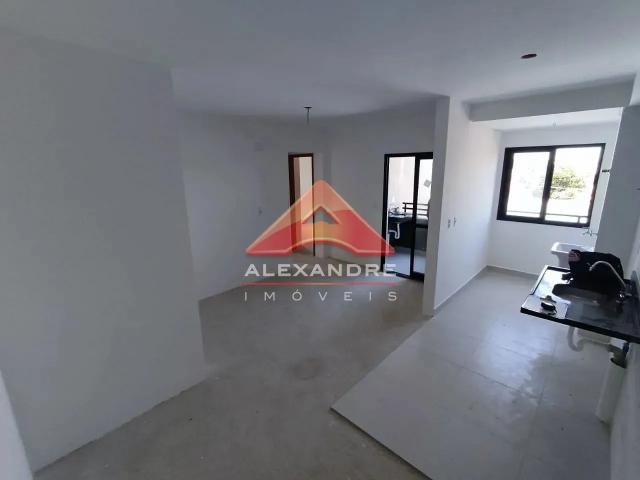 Apartamento para Venda/Aluguel com 2 quartos, 55 m² por R$ 450.000