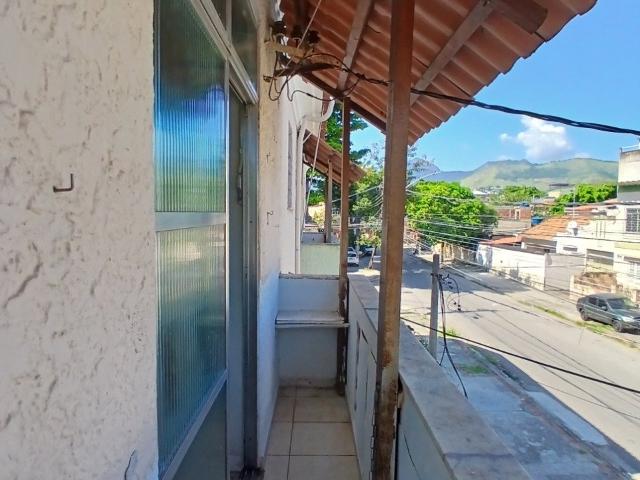 Apartamento para Venda/Aluguel com 2 quartos, 65 m² por R$ 180.000