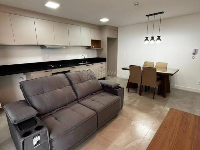 Apartamento para Venda/Aluguel com 2 quartos, 68 m² por R$ 780.000