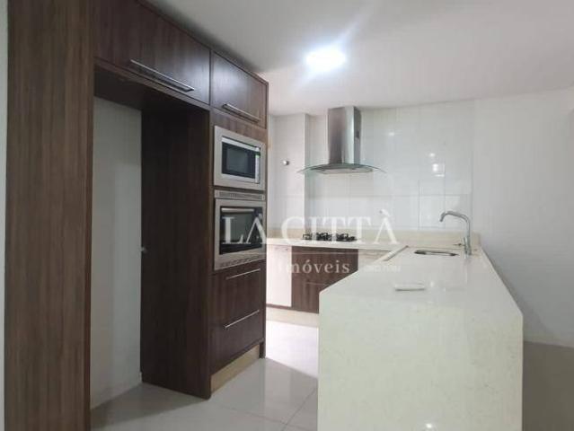 Apartamento para Venda/Aluguel com 2 quartos, 75 m² por R$ 680.000