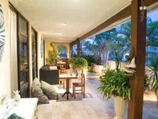 Apartamento para venda/aluguel com 4 quartos em Barra da Tijuca com 500m²