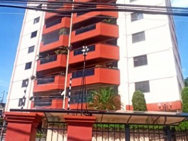 Apartamento para Venda/Aluguel com 4 quartos, 140 m² por R$ 700.000