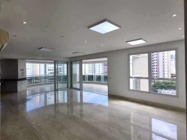 Apartamento para Venda/Aluguel com 4 quartos, 298 m² por R$ 5.830.000