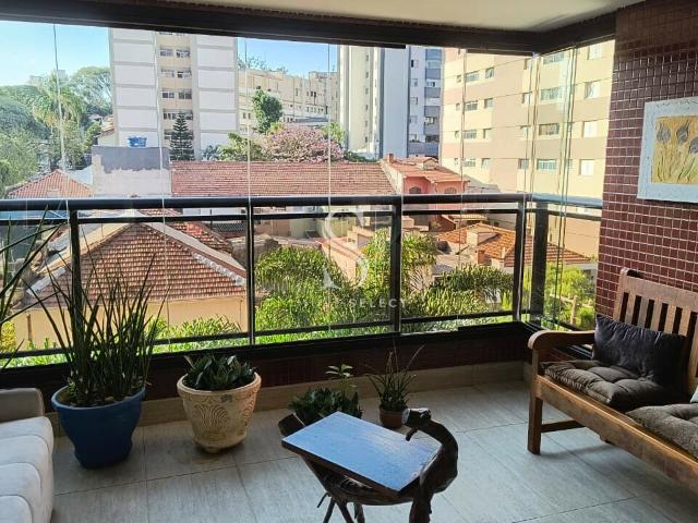 Apartamento para Venda/Aluguel com 4 quartos, 208 m² por R$ 2.790.000