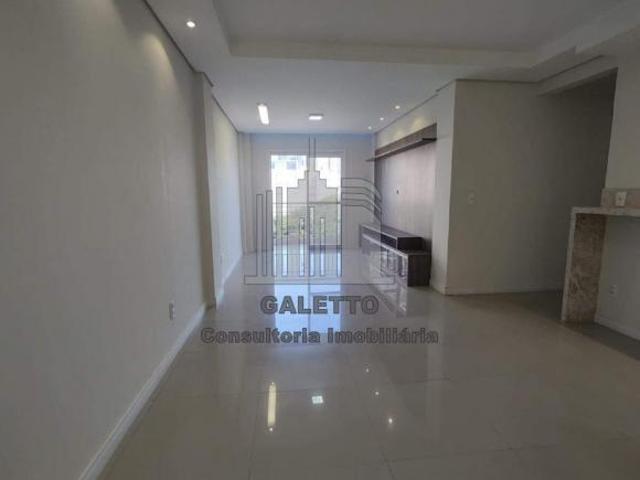Apartamento para vender com 3 quartos com ar condicionado e 2 Garagens na chácara da Barra