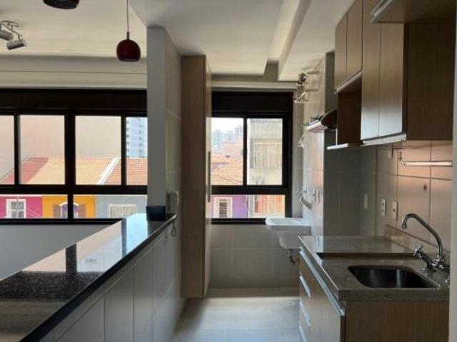 APARTAMENTO PARA VENDER NA LAPA DE UM DORM COM VAGA E AR CONDICIONADO