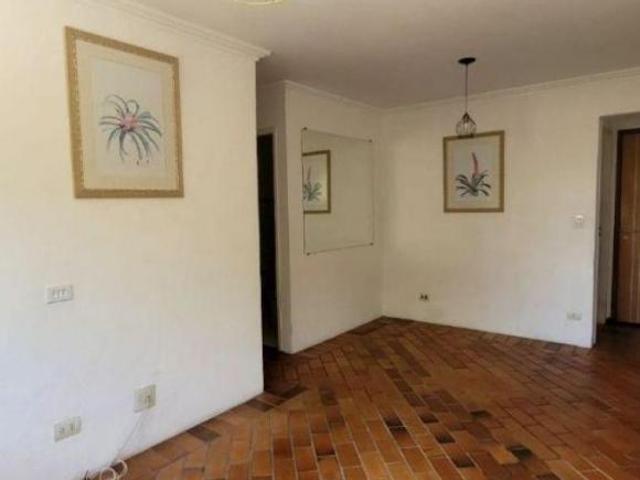 Apartamento para 68 m² e 3 quartos à venda