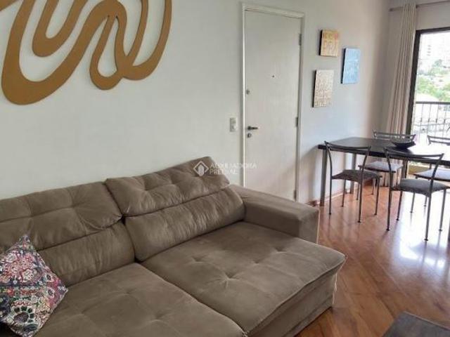 Apartamento Paraíso em Condomínio com Piscina