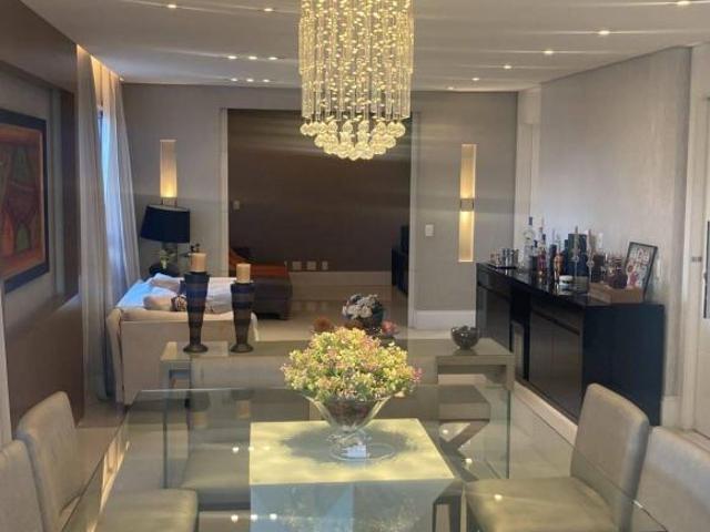 Apartamento Paraiso venda com 3 quartos sendo 3 suites, 3 vagas, 213m²