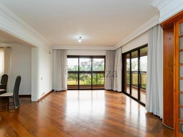 Apartamento Paraíso 4 suítes 4 vagas 235m² Próximo ao Ginásio do Ibirapuera