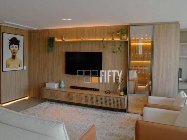Apartamento Parque Global Mobiliado andar alto 3 dorms