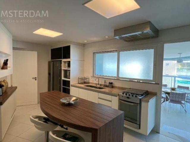 Apartamento Pé na Areia à Venda na Riviera, 4 Suítes, 2 Salas, 3 Vagas, 254,80 m²