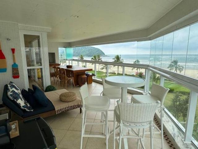 Apartamento Pé na Areia à venda na Riviera de São Lourenço