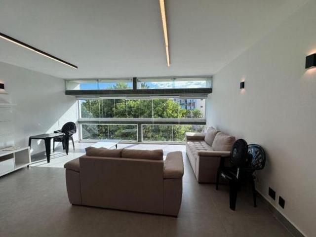 Apartamento Pé na Areia à Venda no Parque Enseada Guarujá