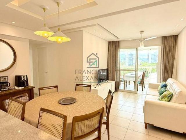 Apartamento pé na areia, com vista para o mar em Bertioga SP