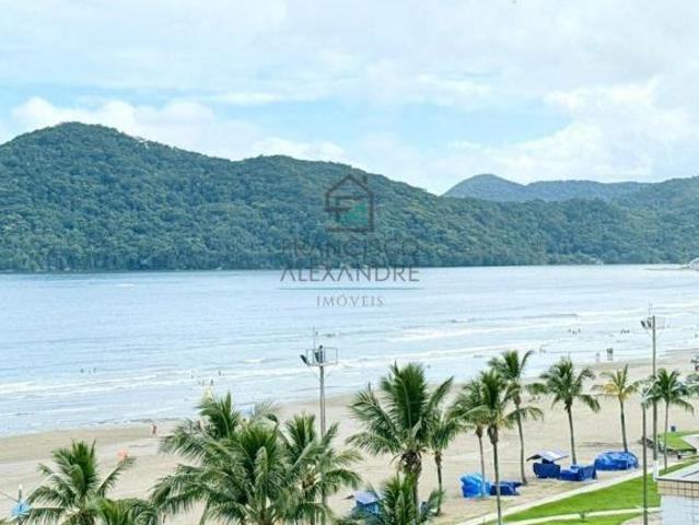 Apartamento pé na areia, com vista para o mar, localizado no Centro de Bertioga