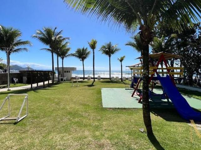 APARTAMENTO PÉ NA AREIA NA PRAIA DAS TONINHAS!