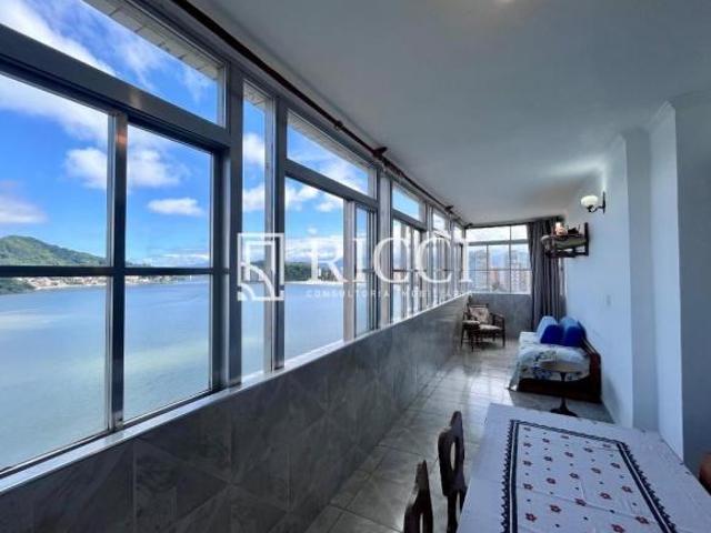 Apartamento Pé na Areia no Bairro Boa Vista