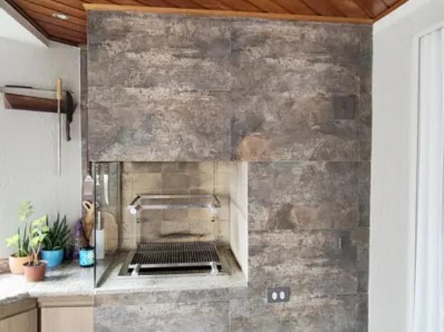 Apartamento Penthouse, com 220m, 3 suites, terraço com piscina e churrasqueira