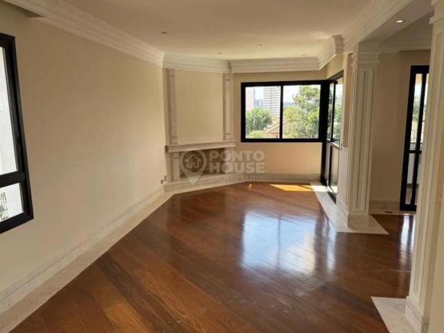 Apartamento penthouse à venda e locação no Brooklin de 216m², 3 suítes e 3 vagas