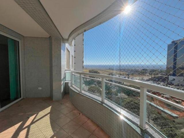 Apartamento pertinho da praça, na melhor avenida do Aquarius!