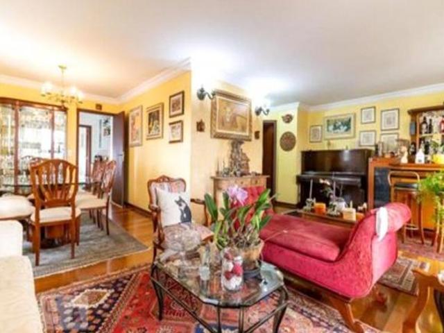 Apartamento Perdizes 4 Quartos / Dormitórios 3 Vagas Venda / Compra