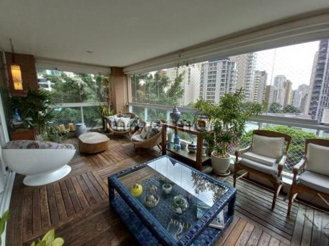 APARTAMENTO PERDIZES 4 SUÍTES