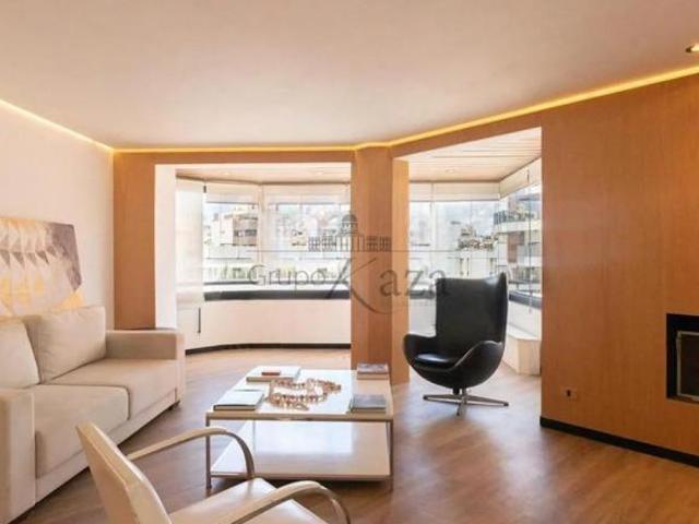 Apartamento Perdizes 3 Dormitórios 150m²