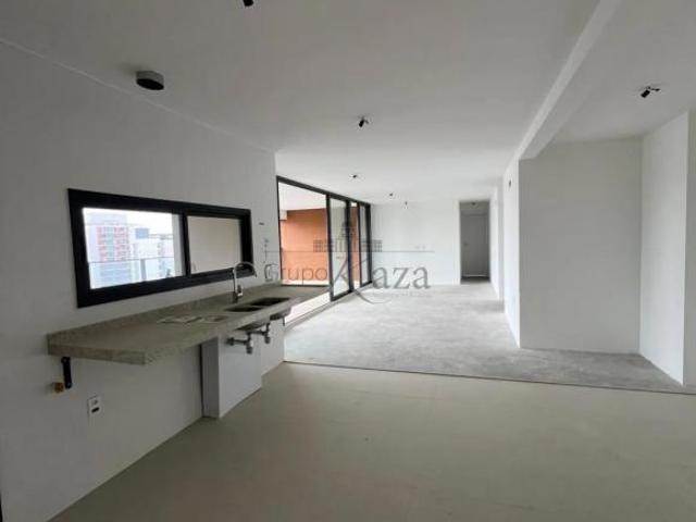 Apartamento Perdizes 3 Dormitórios 157m²
