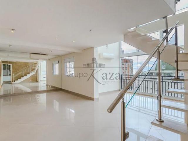 Apartamento Perdizes 3 Dormitórios 173m²