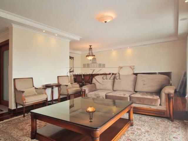 Apartamento Perdizes 3 Dormitórios 218m²