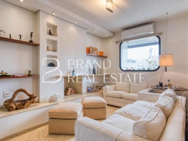 Apartamento Perdizes Alto padrão com 4 suítes, 3 vagas, 200 m2, lazer completo, 11o. andar
