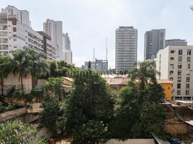 APARTAMENTO PINHEIROS 3 DORMITÓRIOS