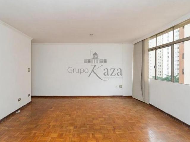 Apartamento Pinheiros 3 Dormitórios 139m²