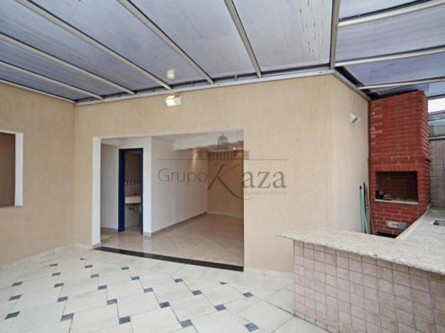 Apartamento Pinheiros 3 Dormitórios 200m²
