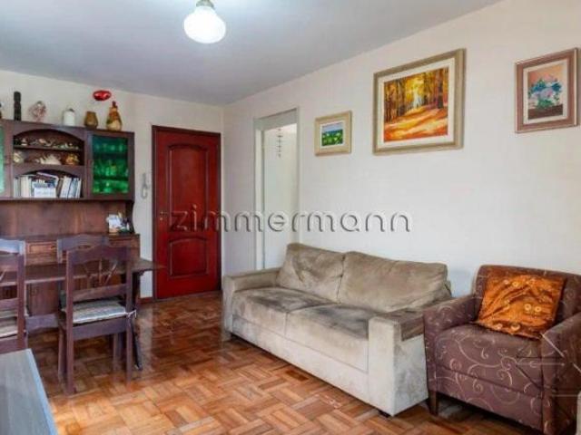 APARTAMENTO PINHEIROS 2 DORMITÓRIOS