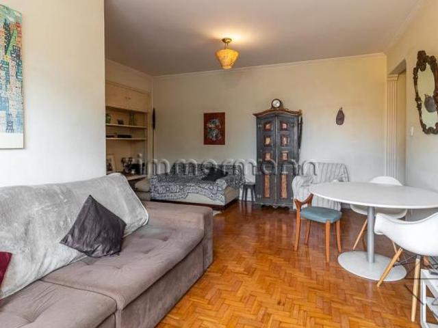 APARTAMENTO PINHEIROS 2 DORMITÓRIOS
