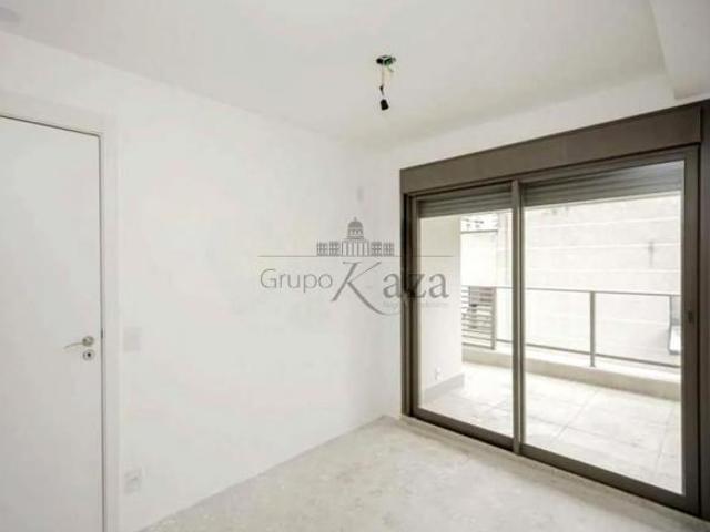 Apartamento Pinheiros 2 Dormitórios 71m²