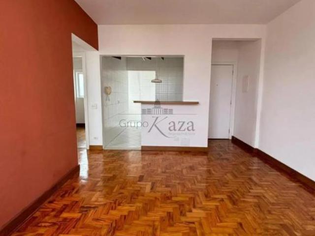 Apartamento Pinheiros 2 Dormitórios 72m²