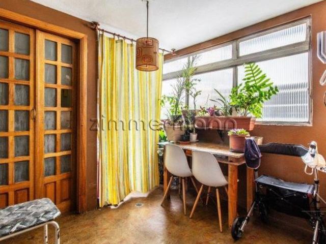 APARTAMENTO PINHEIROS 2 DORMITÓRIOS