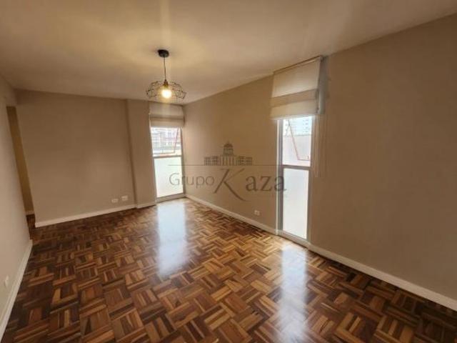 Apartamento Pinheiros 2 Dormitórios 80m²